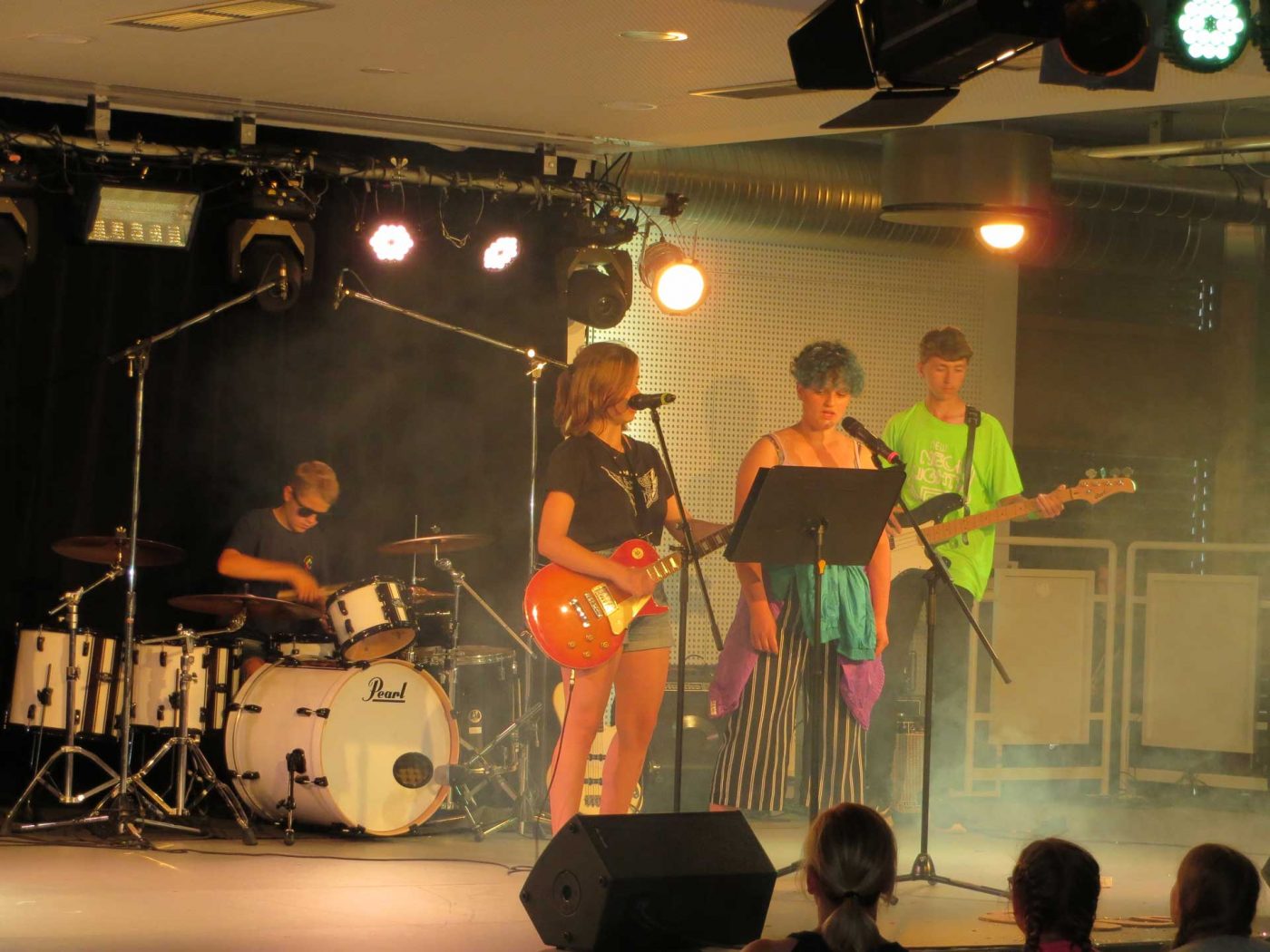 Abitreffen 2040: Reise vom Morgen ins Gestern – Evangelisches Gymnasium ...